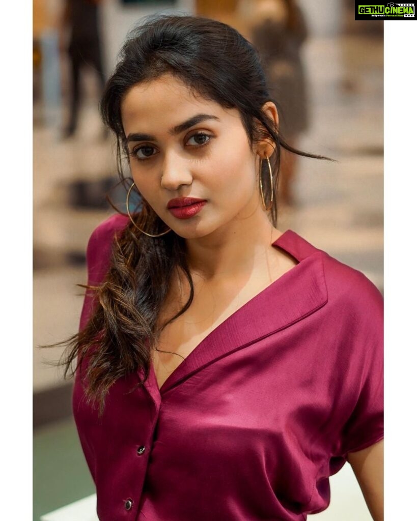 Actress Teju Ashwini HD Photos and Wallpapers May 2022 | Gethu Cinema
