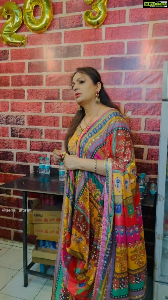 Actress Upasana Singh HD Instagram Photos and Wallpapers April 2023 ...