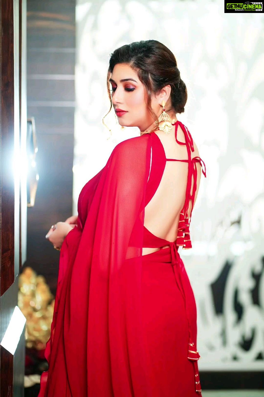 Actress Vahbbiz Dorabjee HD Instagram Photos and Wallpapers November ...