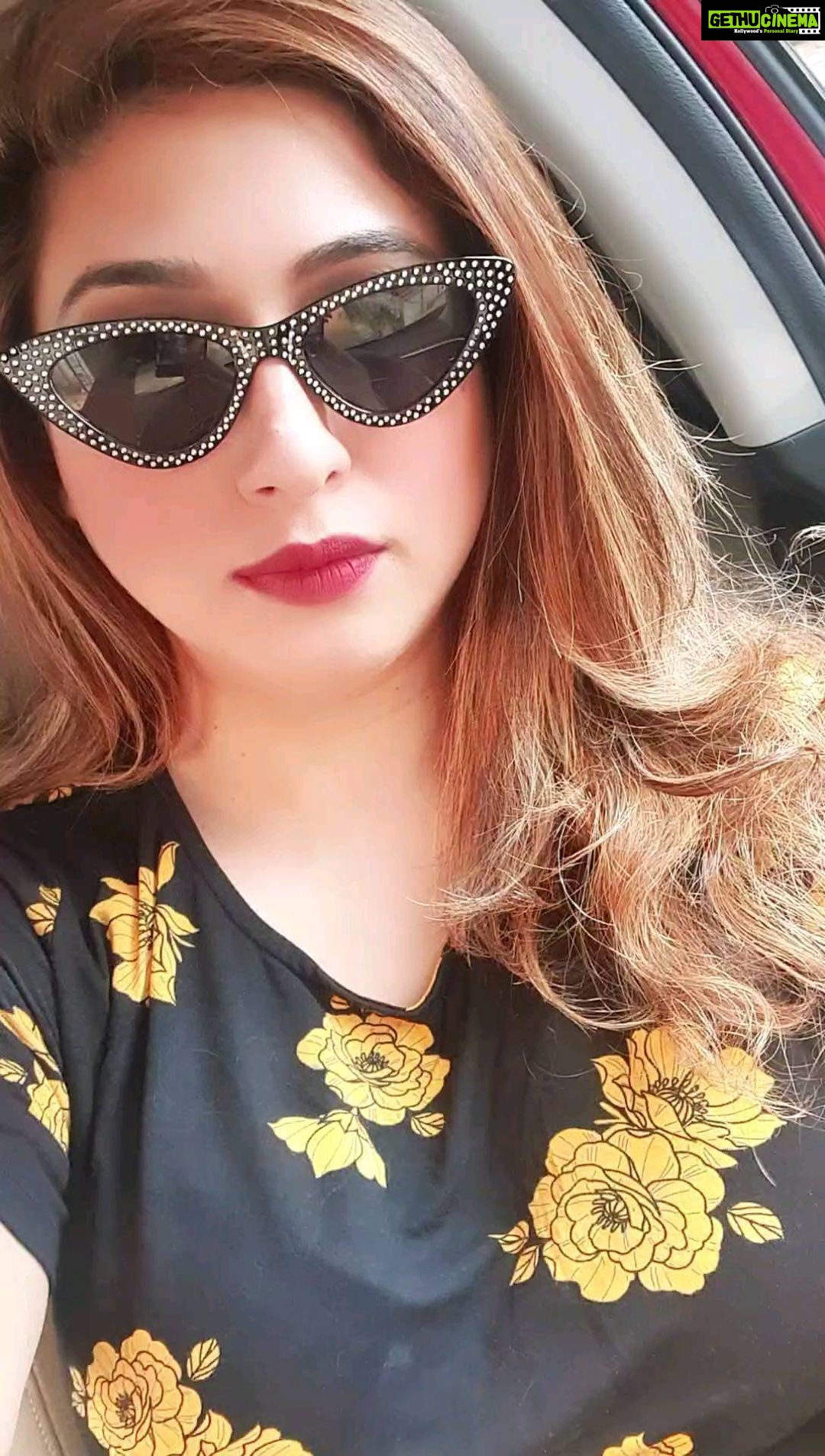 Vahbbiz Dorabjee Instagram – Main Zara busy hoon🤪 | Gethu Cinema