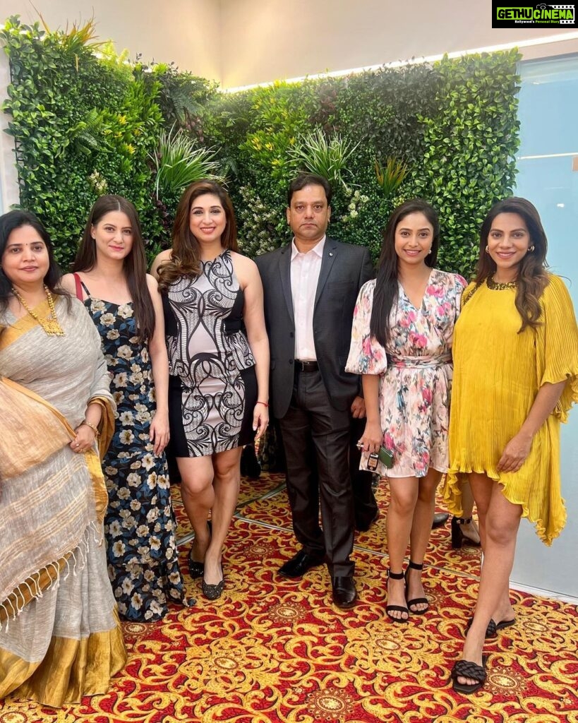 Actress Vahbbiz Dorabjee HD Instagram Photos and Wallpapers March 2023 ...