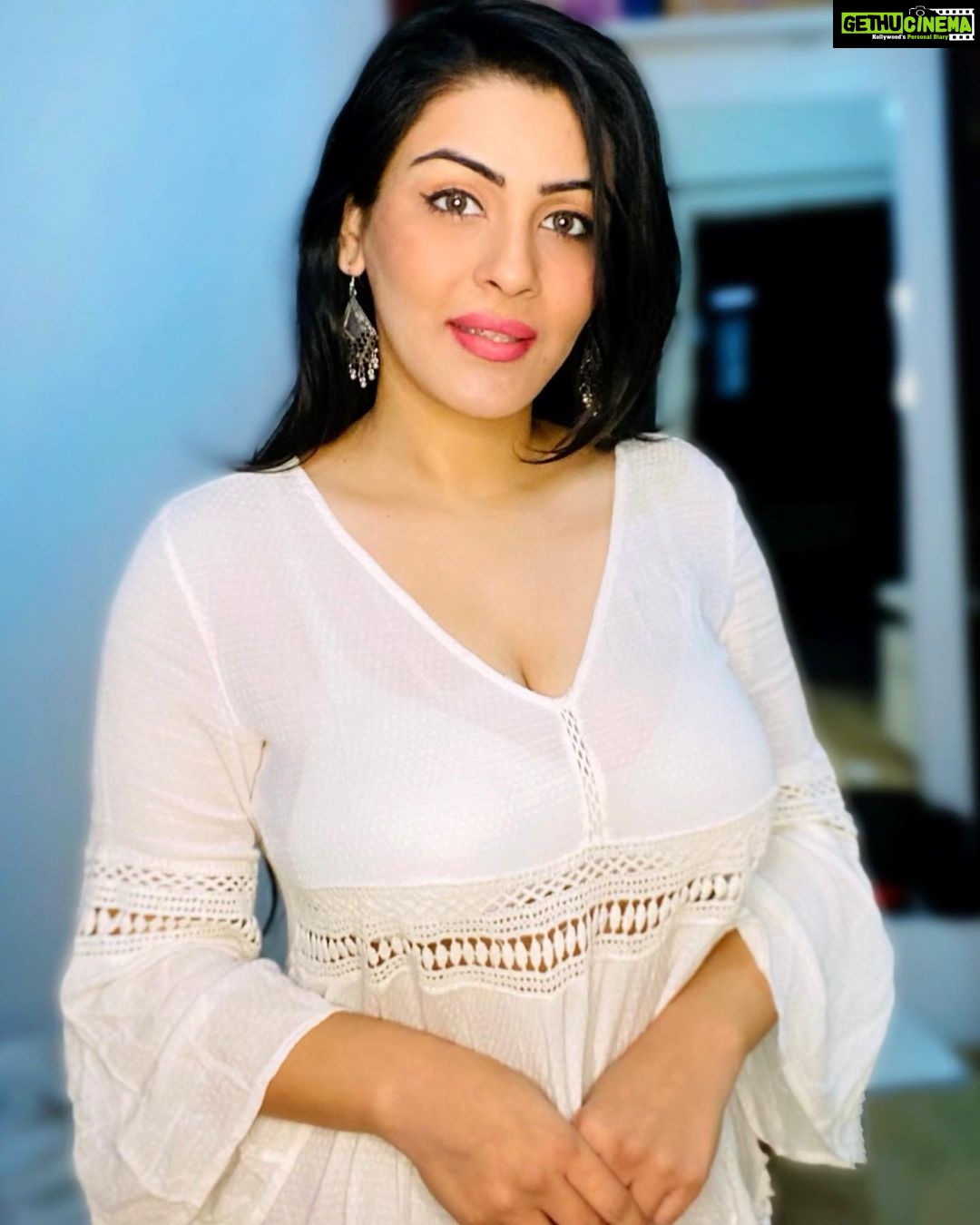 Yamini Malhotra's Most Liked Photos and Posts - Gethu Cinema