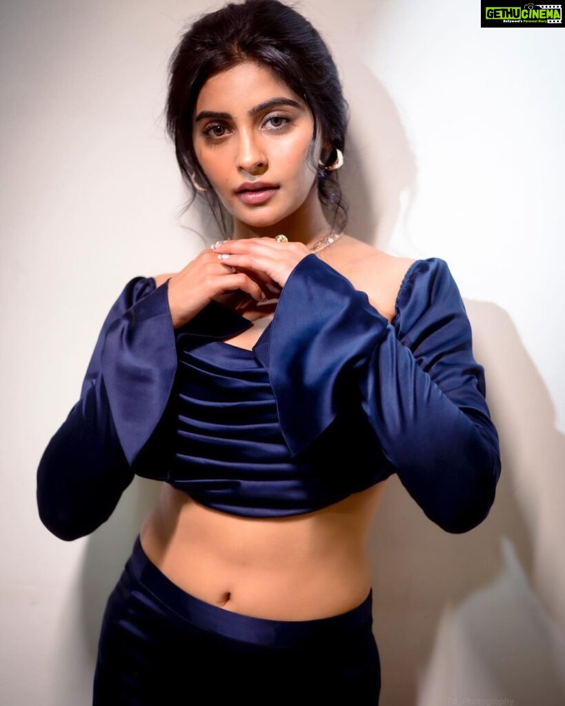 Actress Yukti Kapoor HD Photos and Wallpapers January 2023 - Gethu Cinema