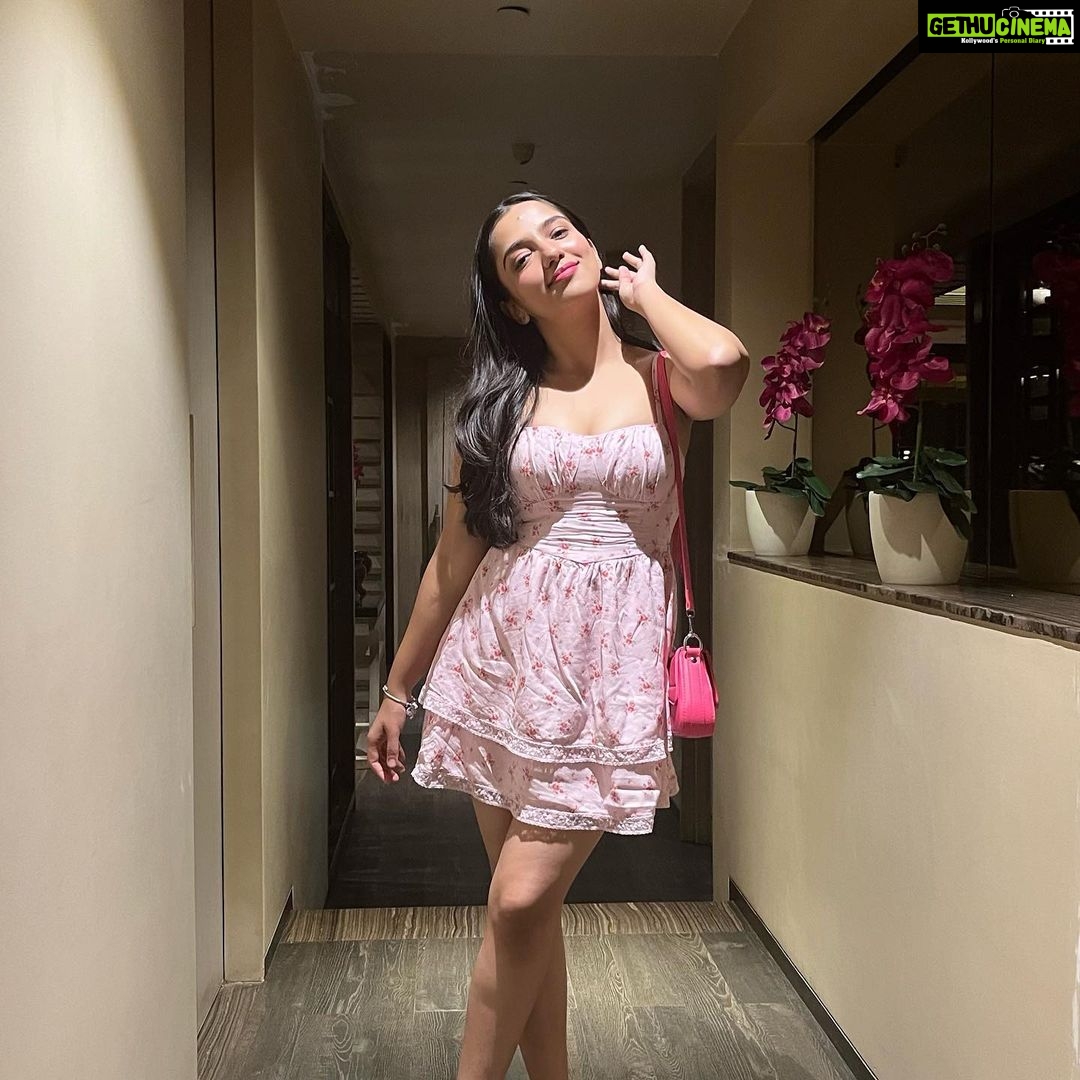 Ahsaas Channa Instagram – 💘 Cincin | Gethu Cinema