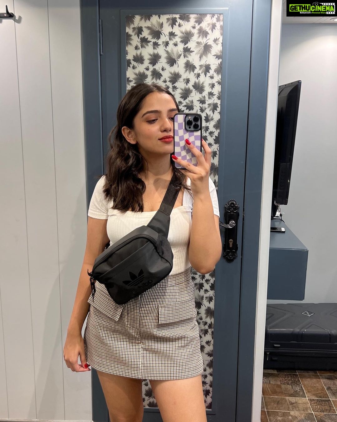 Ahsaas Channa Instagram – That girl! | Gethu Cinema