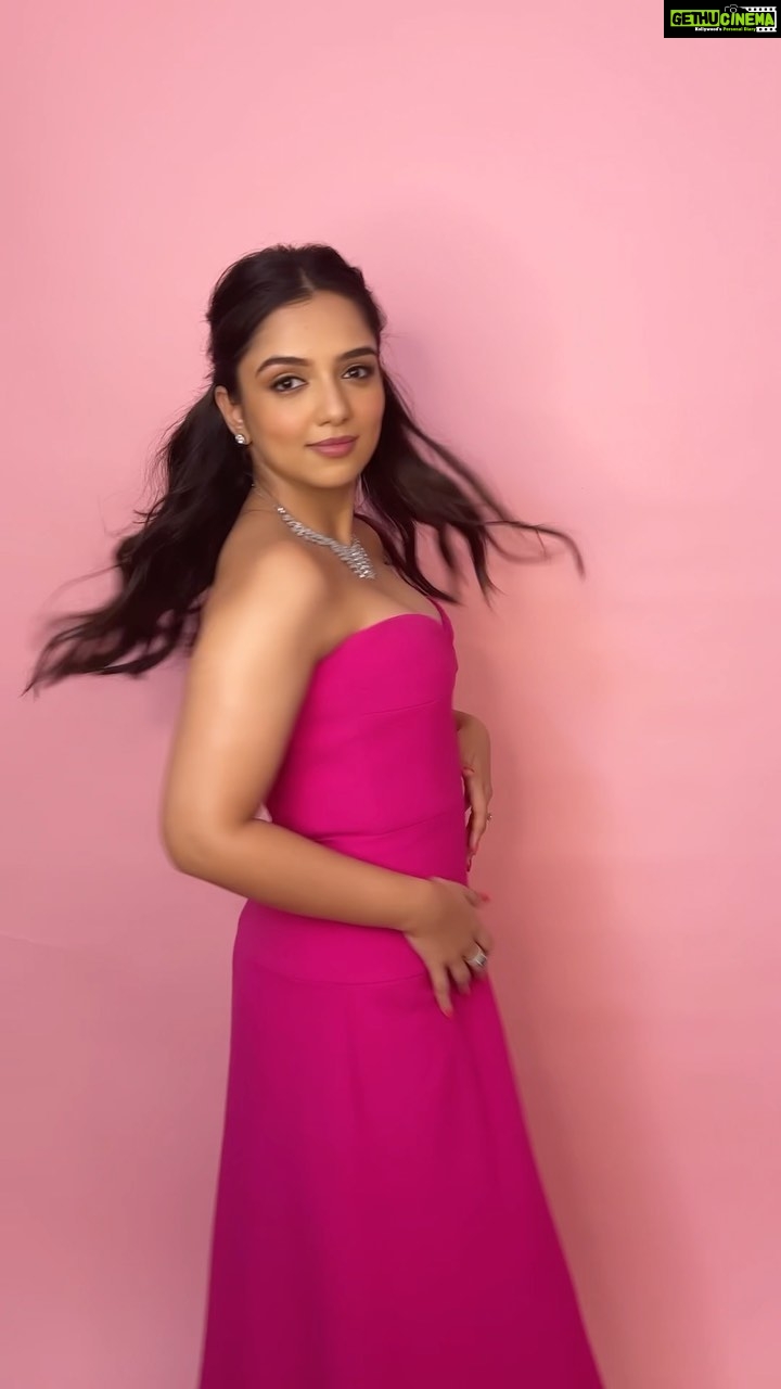 Actress Ahsaas Channa HD Instagram Photos and Wallpapers May 2022 ...