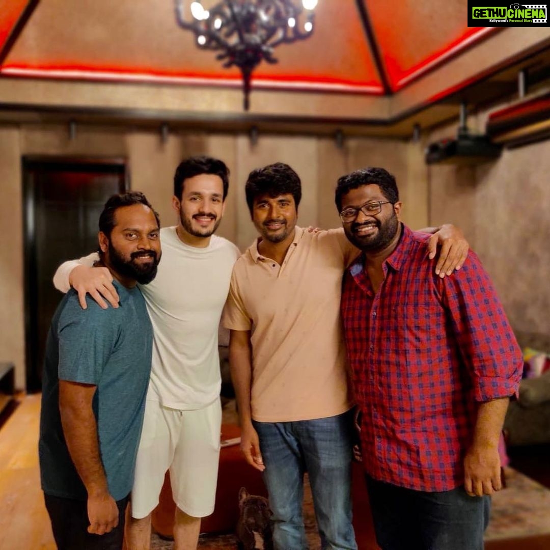 Akhil Akkineni Instagram – What a lovely evening with the chennai crew ...