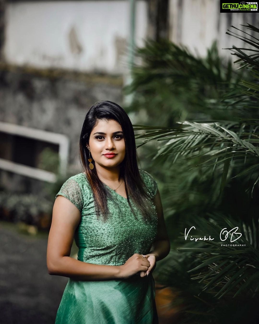 Alina Padikkal Instagram – Last from the green series💚🍀 Stylist ...