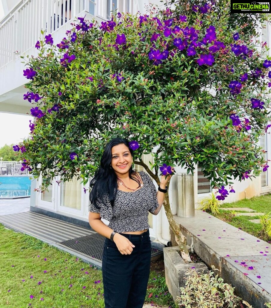 Actress Alphy Panjikaran HD Instagram Photos and Wallpapers March 2023 ...