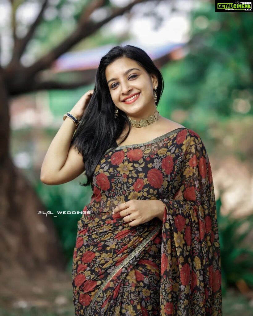 Actress Alphy Panjikaran HD Instagram Photos and Wallpapers March 2023 ...
