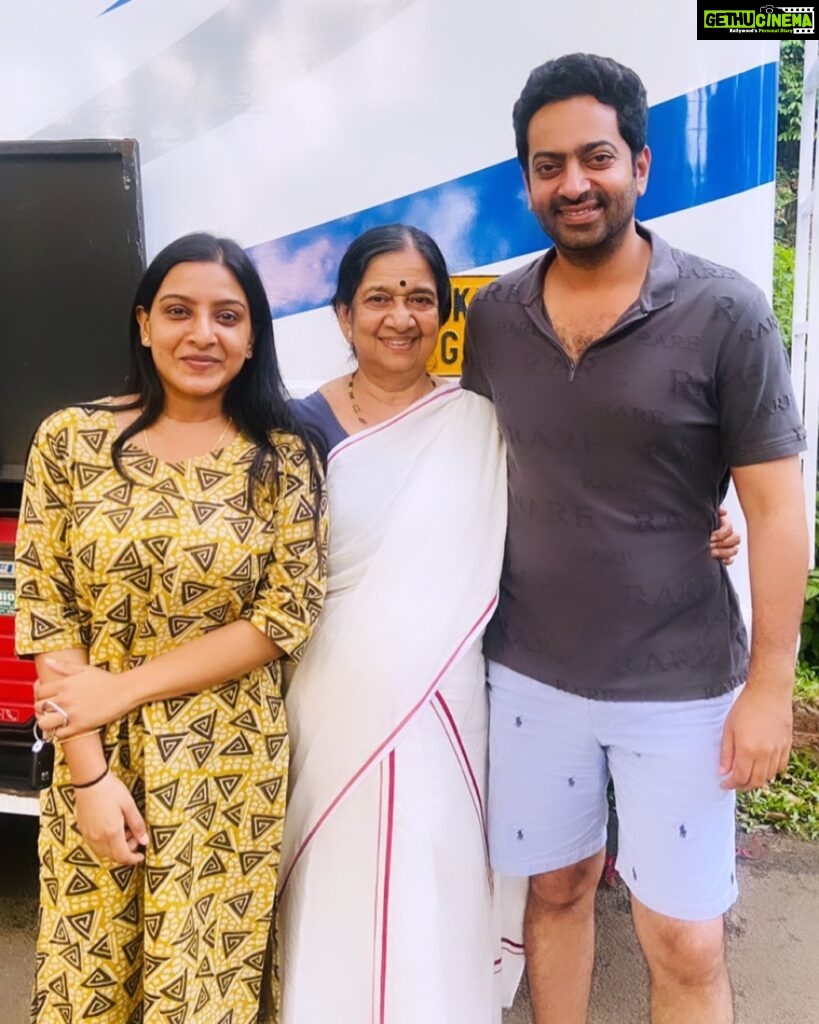 Actress Alphy Panjikaran HD Instagram Photos and Wallpapers March 2023 ...