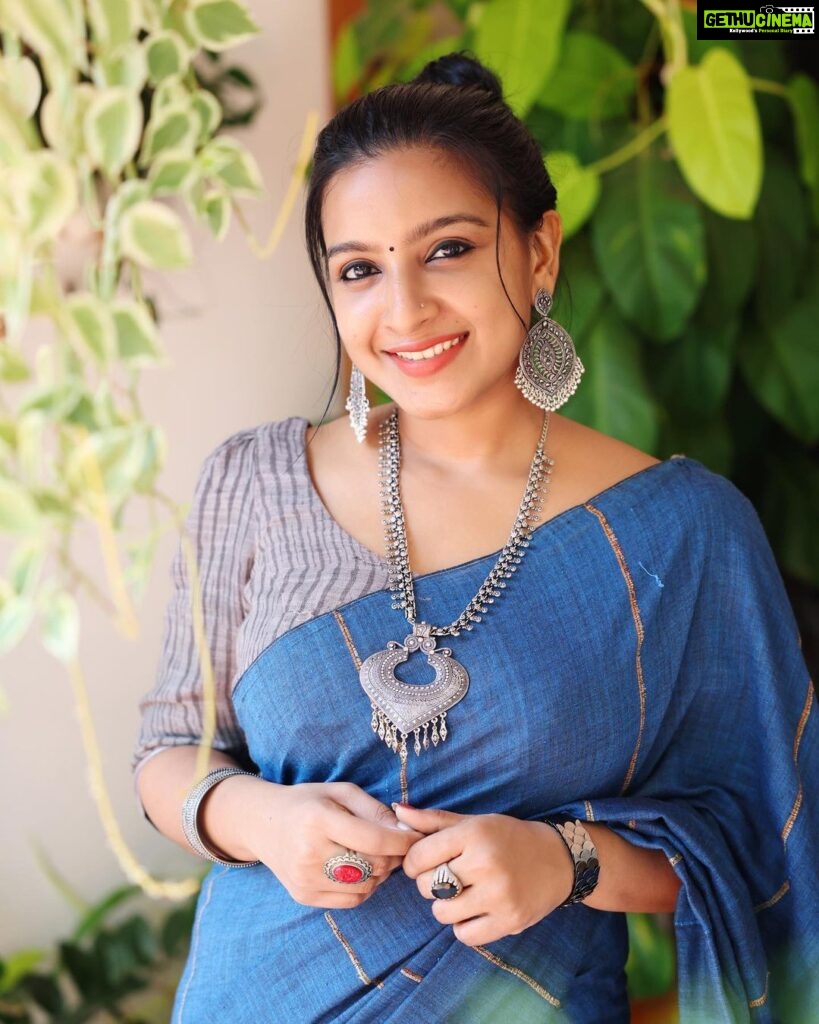 Actress Alphy Panjikaran HD Photos and Wallpapers May 2023 - Gethu Cinema