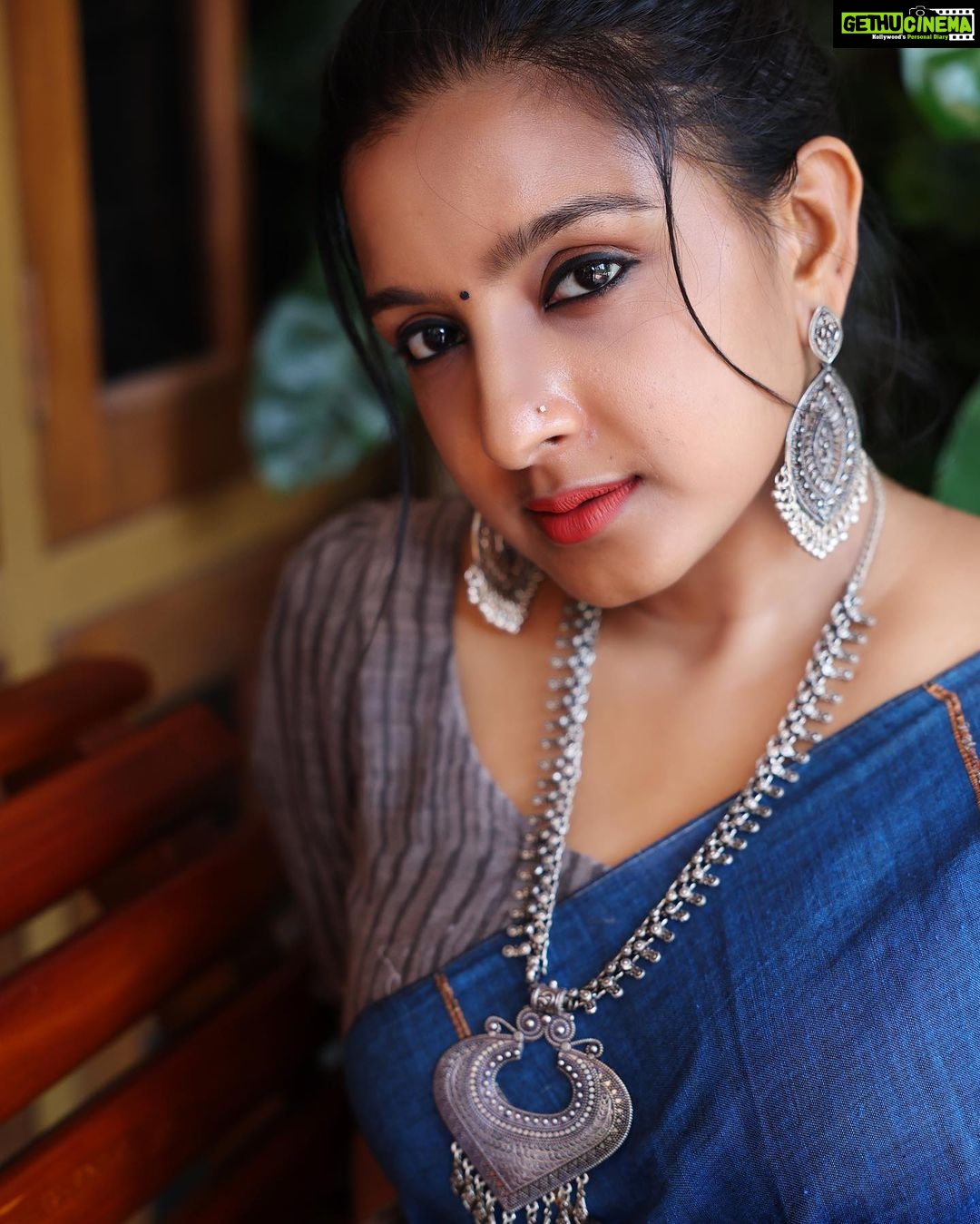 Actress Alphy Panjikaran HD Photos and Wallpapers May 2023 - Gethu Cinema