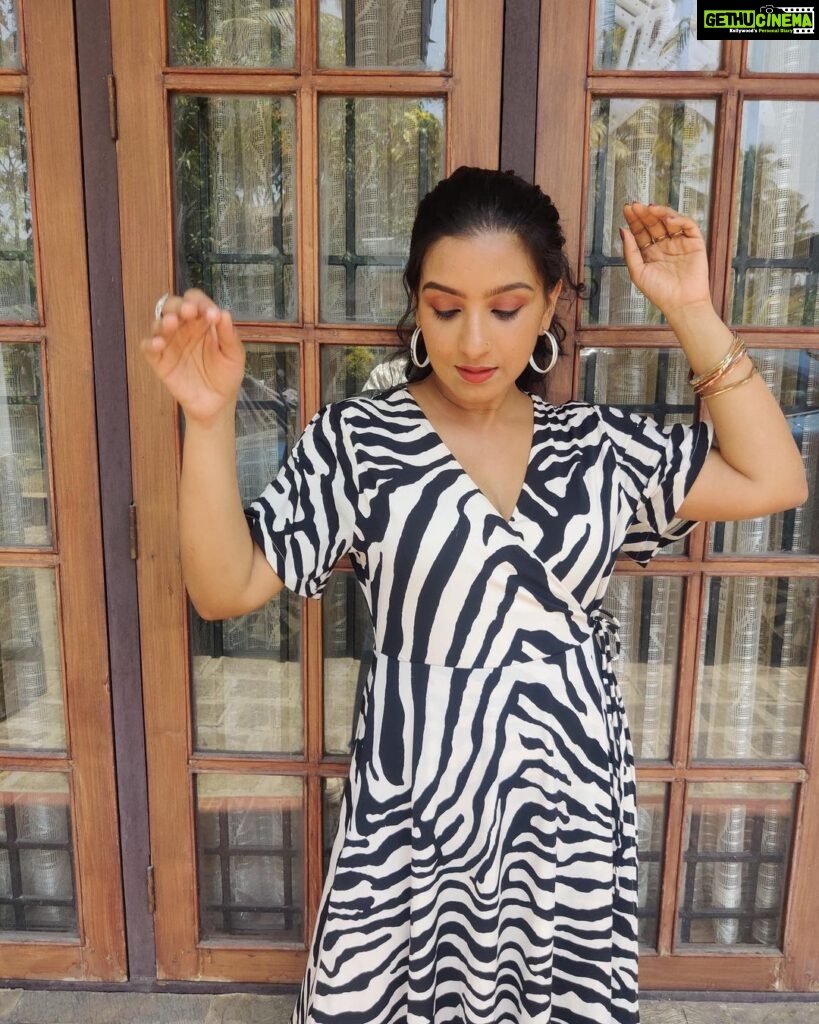 Actress Alphy Panjikaran HD Photos and Wallpapers May 2023 - Gethu Cinema