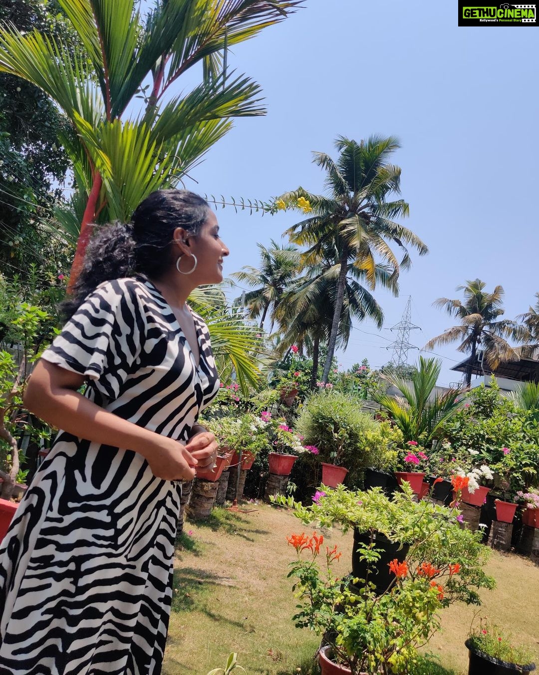 Actress Alphy Panjikaran HD Instagram Photos and Wallpapers May 2023 ...