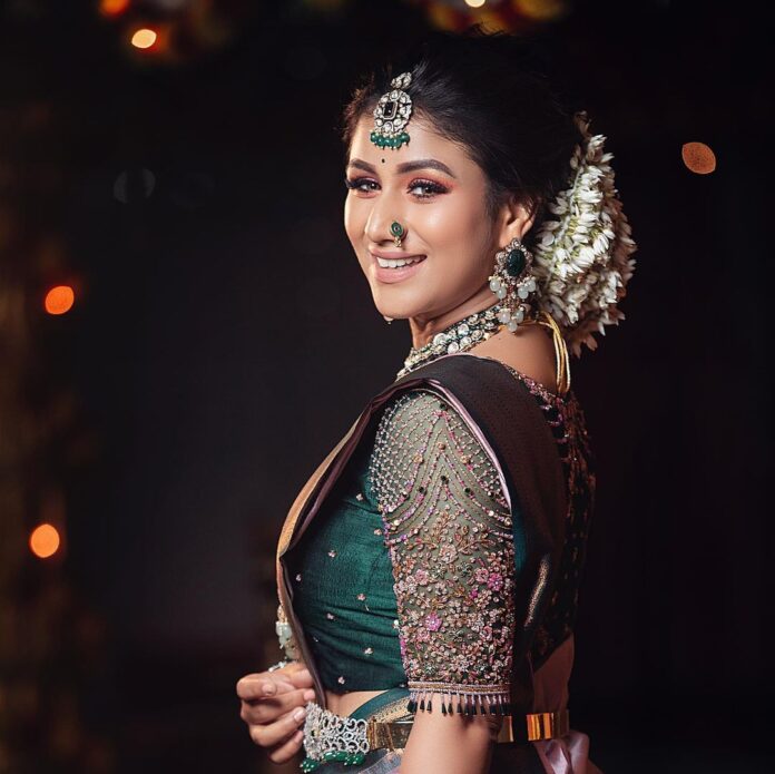 Actress Alya Manasa HD Photos and Wallpapers May 2023 - Gethu Cinema