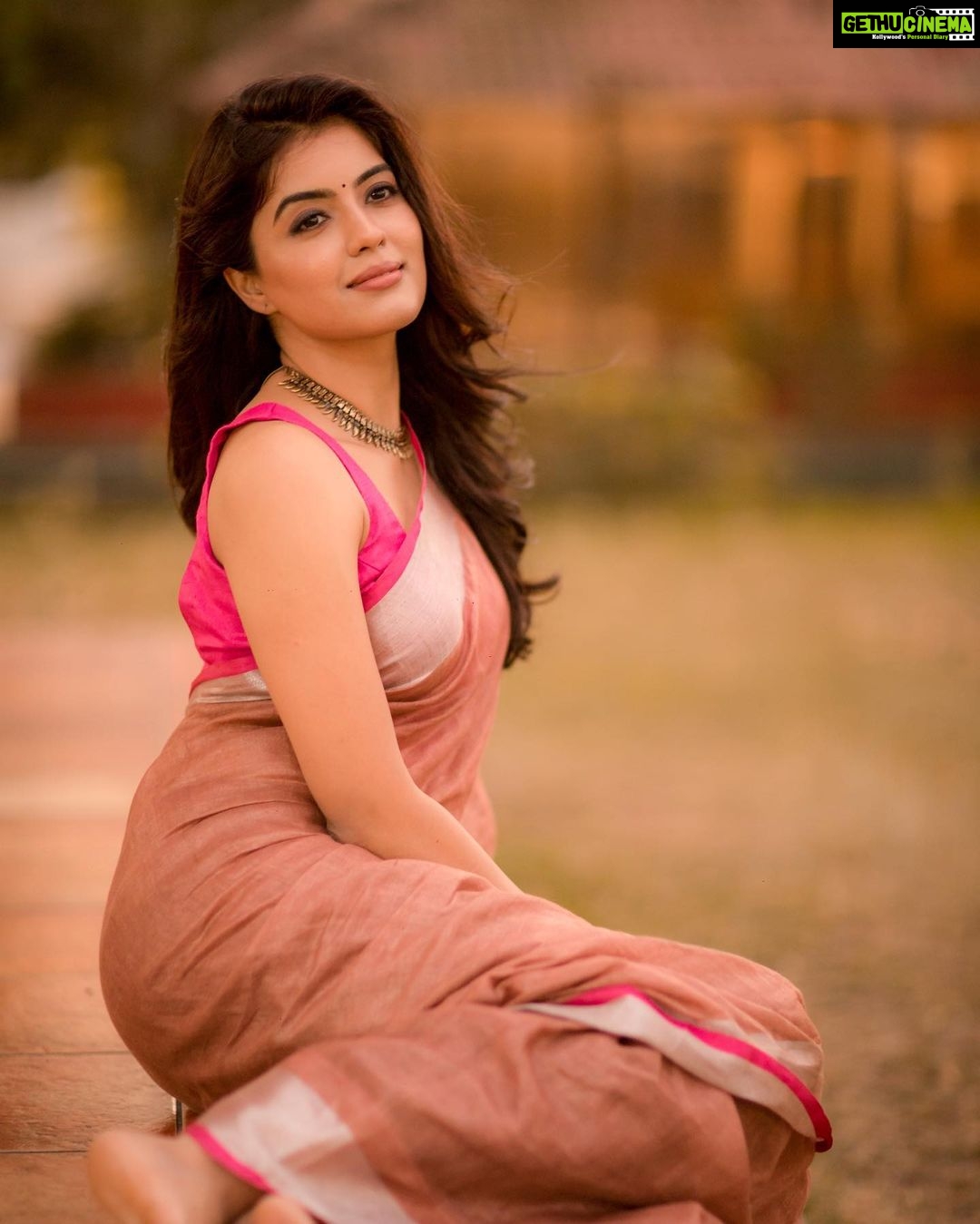 Actress Amritha Aiyer HD Instagram Photos and Wallpapers May 2022 ...
