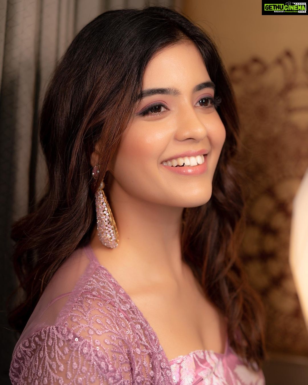 Actress Amritha Aiyer HD Instagram Photos and Wallpapers May 2023 ...