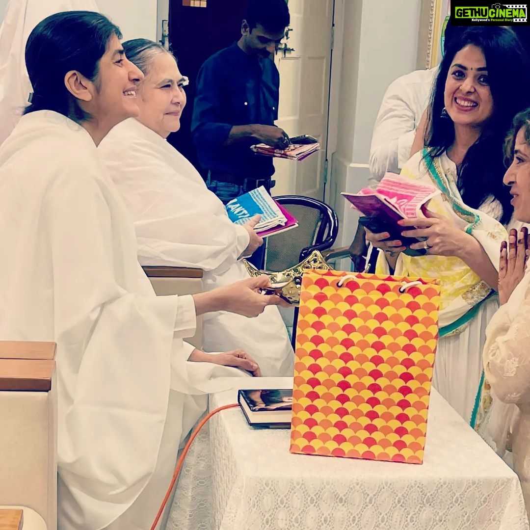 Anjana Sukhani Instagram – In August n divine company …. @brahmakumaris ...