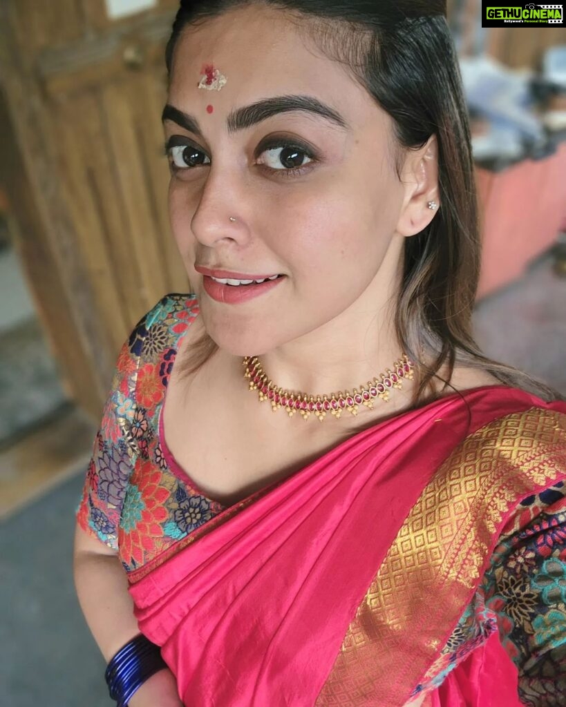 Actress Anusree HD Instagram Photos and Wallpapers March 2023 | Gethu ...