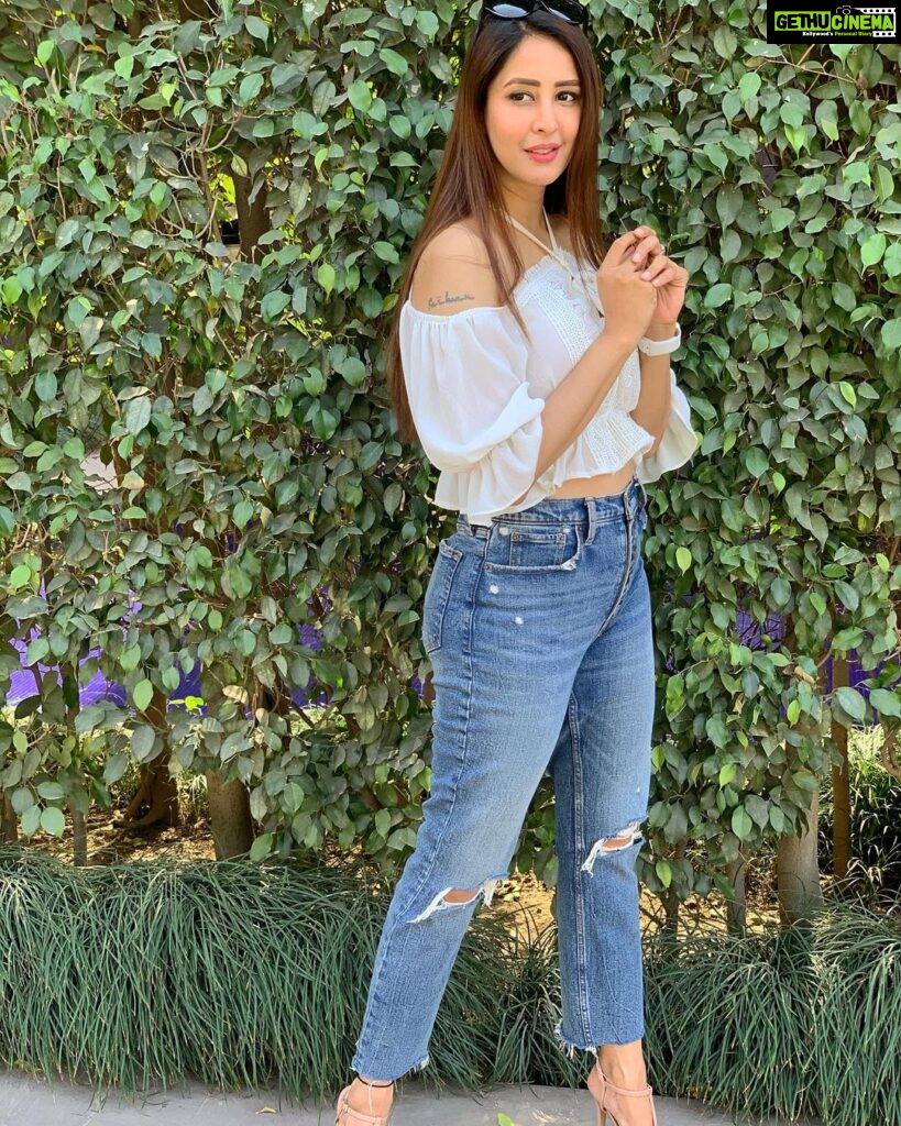 Actress Chahatt Khanna HD Instagram Photos and Wallpapers May 2020 ...