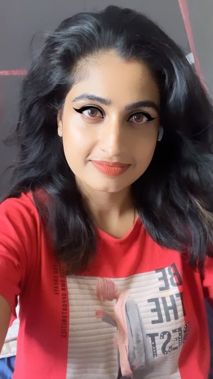 Actress Chaitra Rai HD Photos and Wallpapers September 2022 - Gethu Cinema