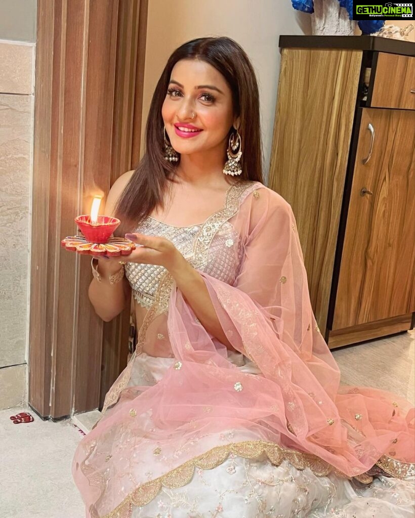 Actress Chhavi Pandey HD Photos and Wallpapers November 2022 - Gethu Cinema