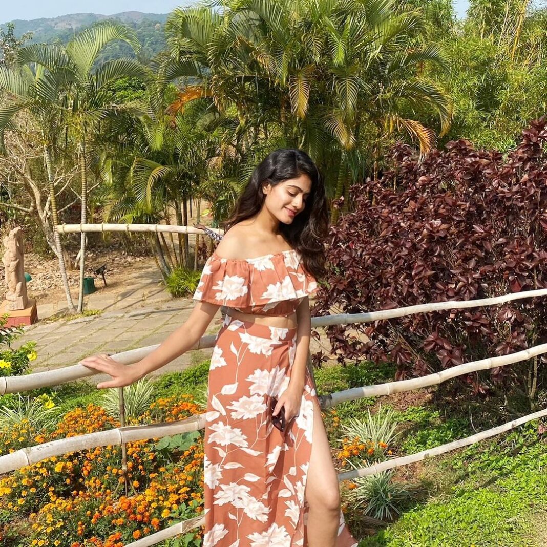 Actress Deepthi Manne HD Instagram Photos and Wallpapers August 2021 ...