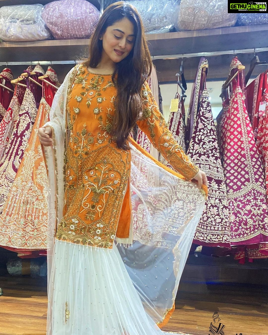 Actress Falaq Naaz HD Photos and Wallpapers December 2022 - Gethu Cinema