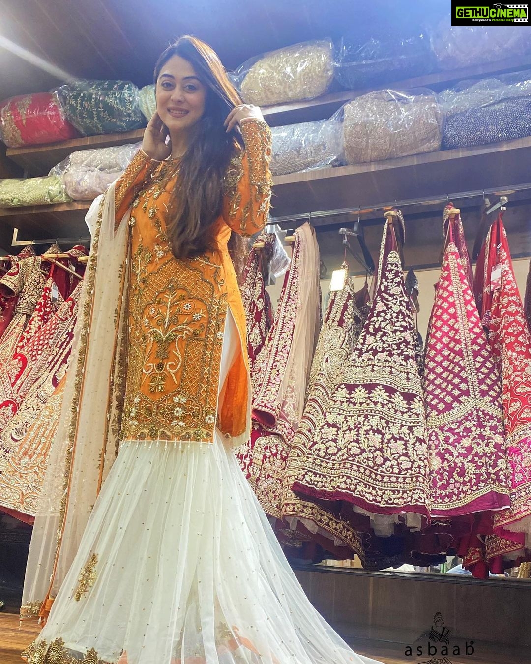 Actress Falaq Naaz HD Photos and Wallpapers December 2022 - Gethu Cinema