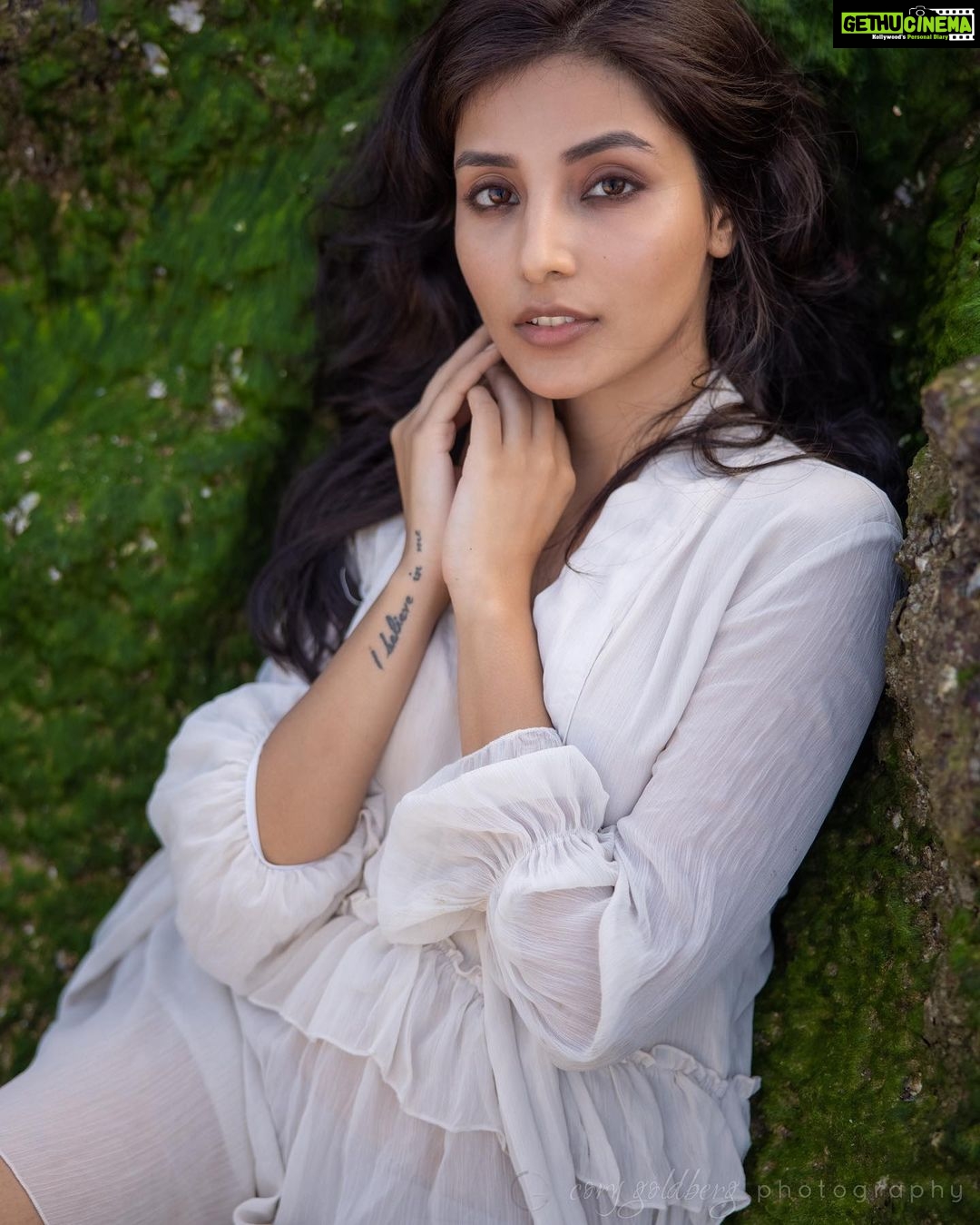 Harshita Gaur Instagram – Somewhere 🍃 . . . #throwback ...