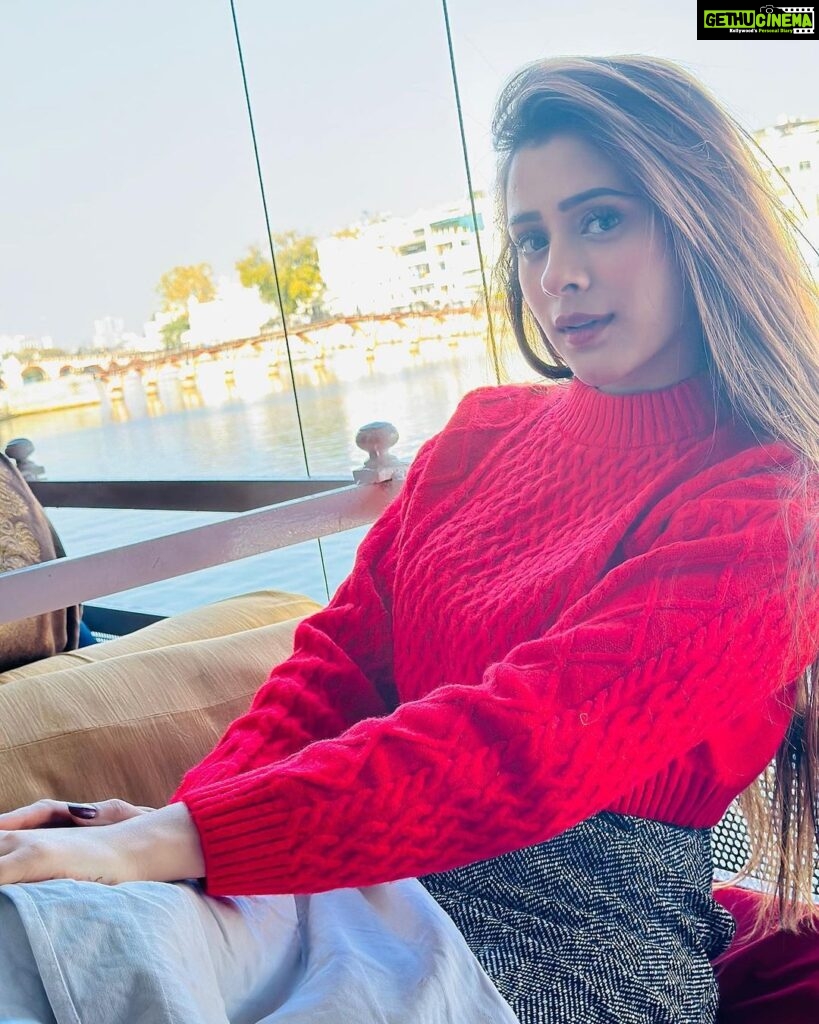Actress Hiba Nawab HD Photos and Wallpapers February 2023 - Gethu Cinema