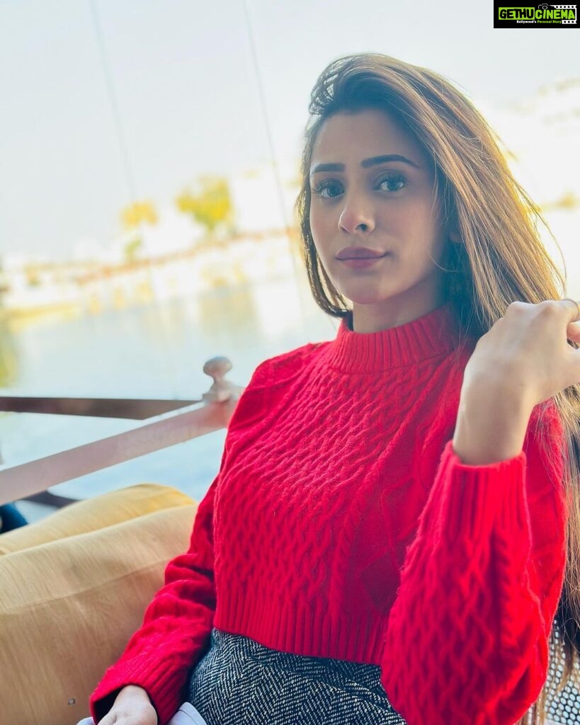 Actress Hiba Nawab HD Photos and Wallpapers February 2023 - Gethu Cinema