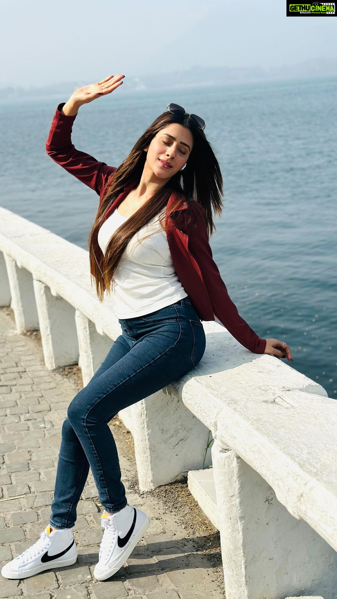 Actress Hiba Nawab HD Photos and Wallpapers February 2023 - Gethu Cinema