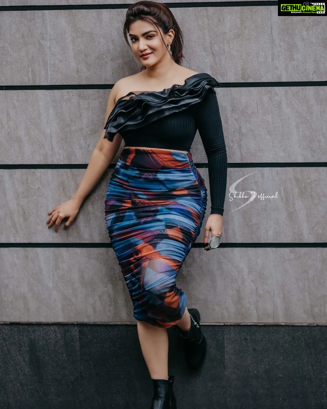 Actress Honey Rose HD Photos and Wallpapers February 2023 - Gethu Cinema