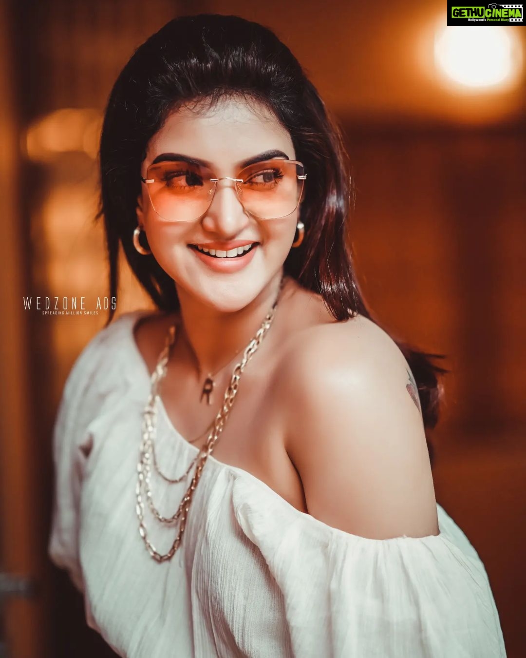 Honey Rose Instagram – Photography @wedzone_ads Mua @rahul_namo ...