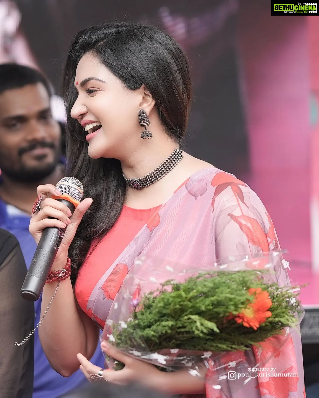 Actress Honey Rose HD Instagram Photos and Wallpapers December 2022 ...