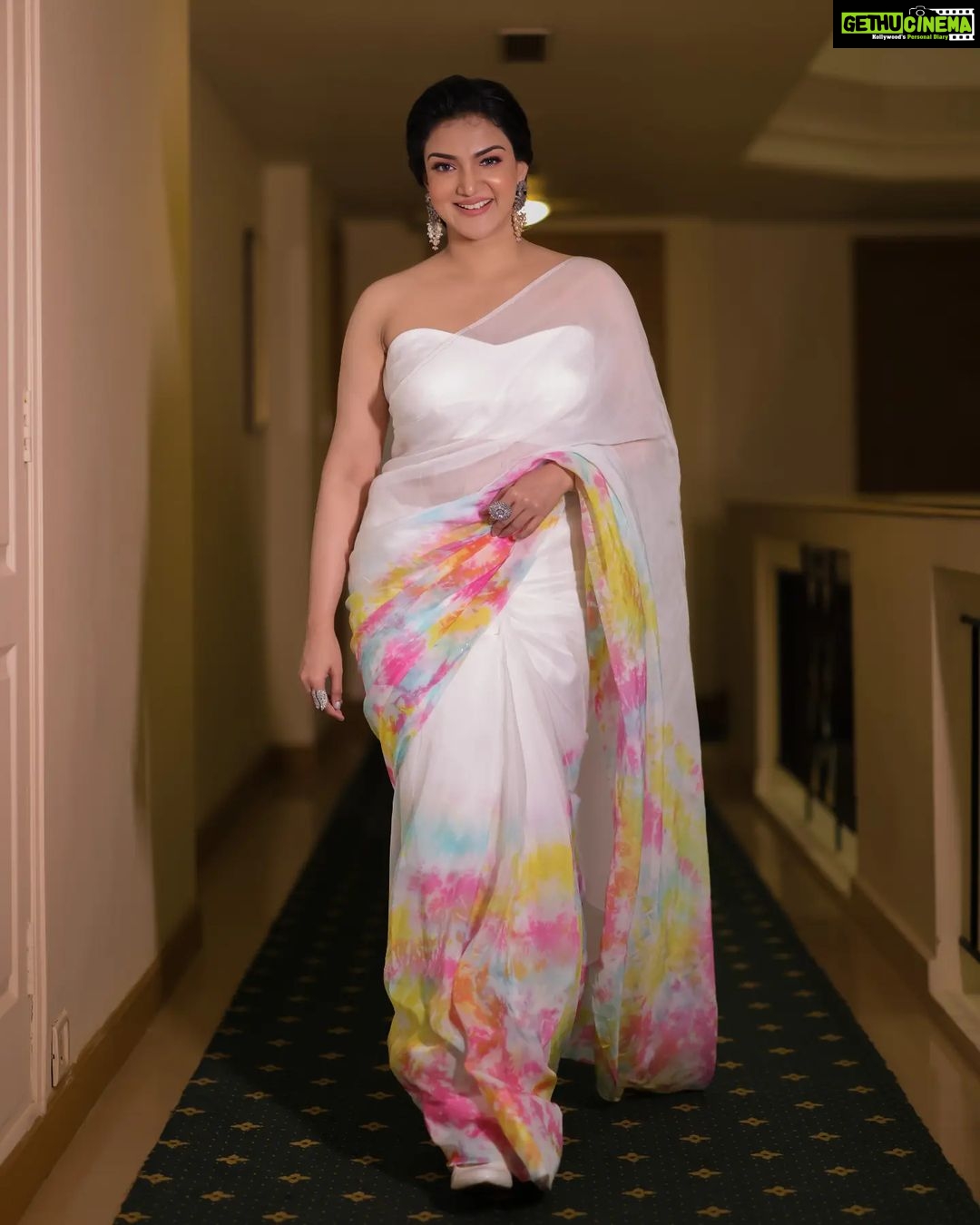 Honey Rose Instagram – Photography #@bennet_m_varghese MUA ...