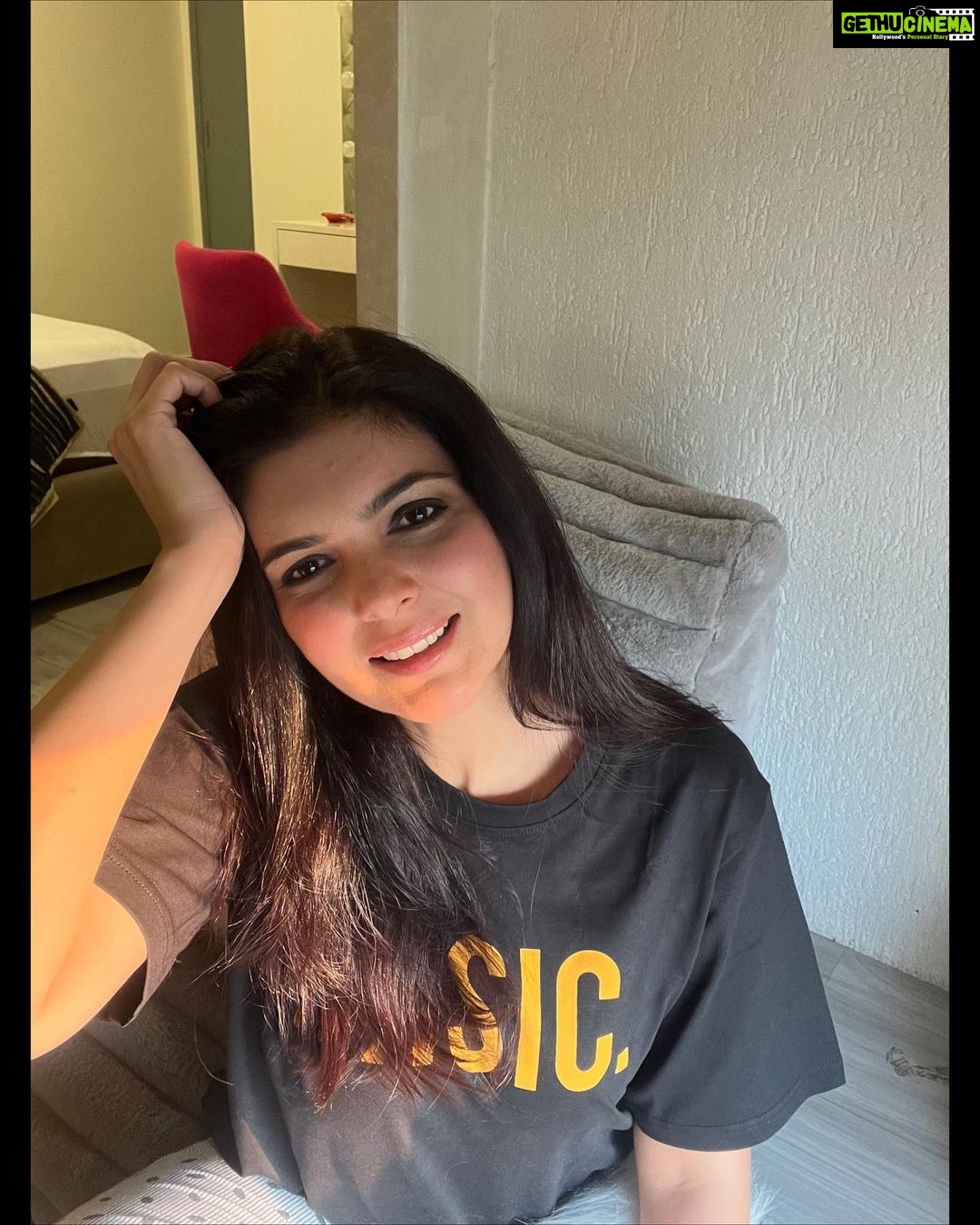 Actress Ihana Dhillon HD Instagram Photos and Wallpapers December 2022 ...