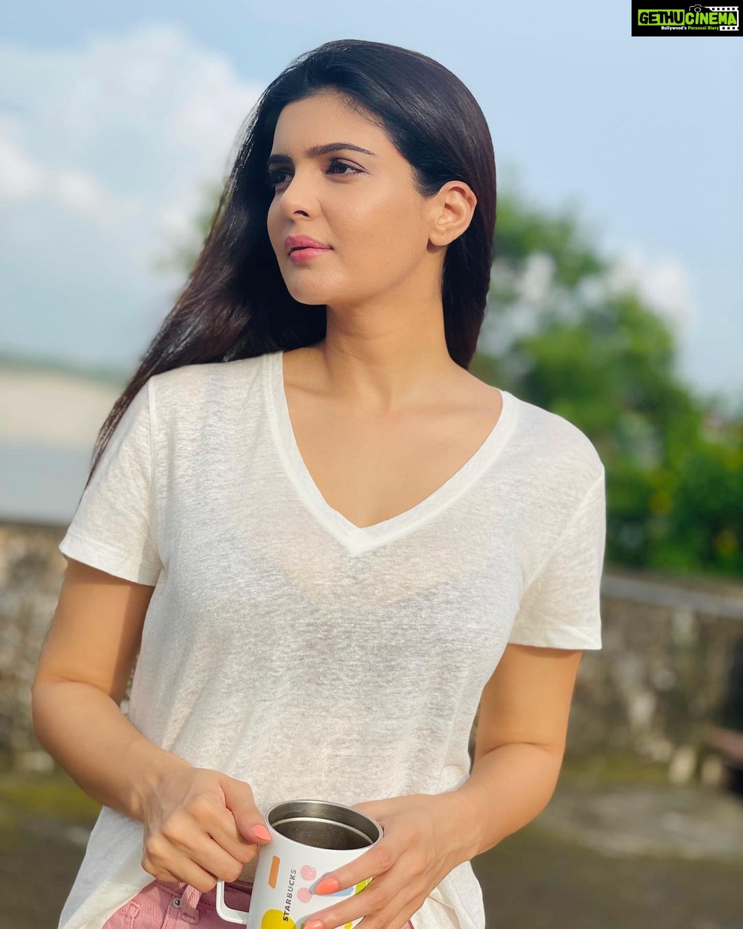 Actress Ihana Dhillon HD Instagram Photos and Wallpapers September 2021 ...