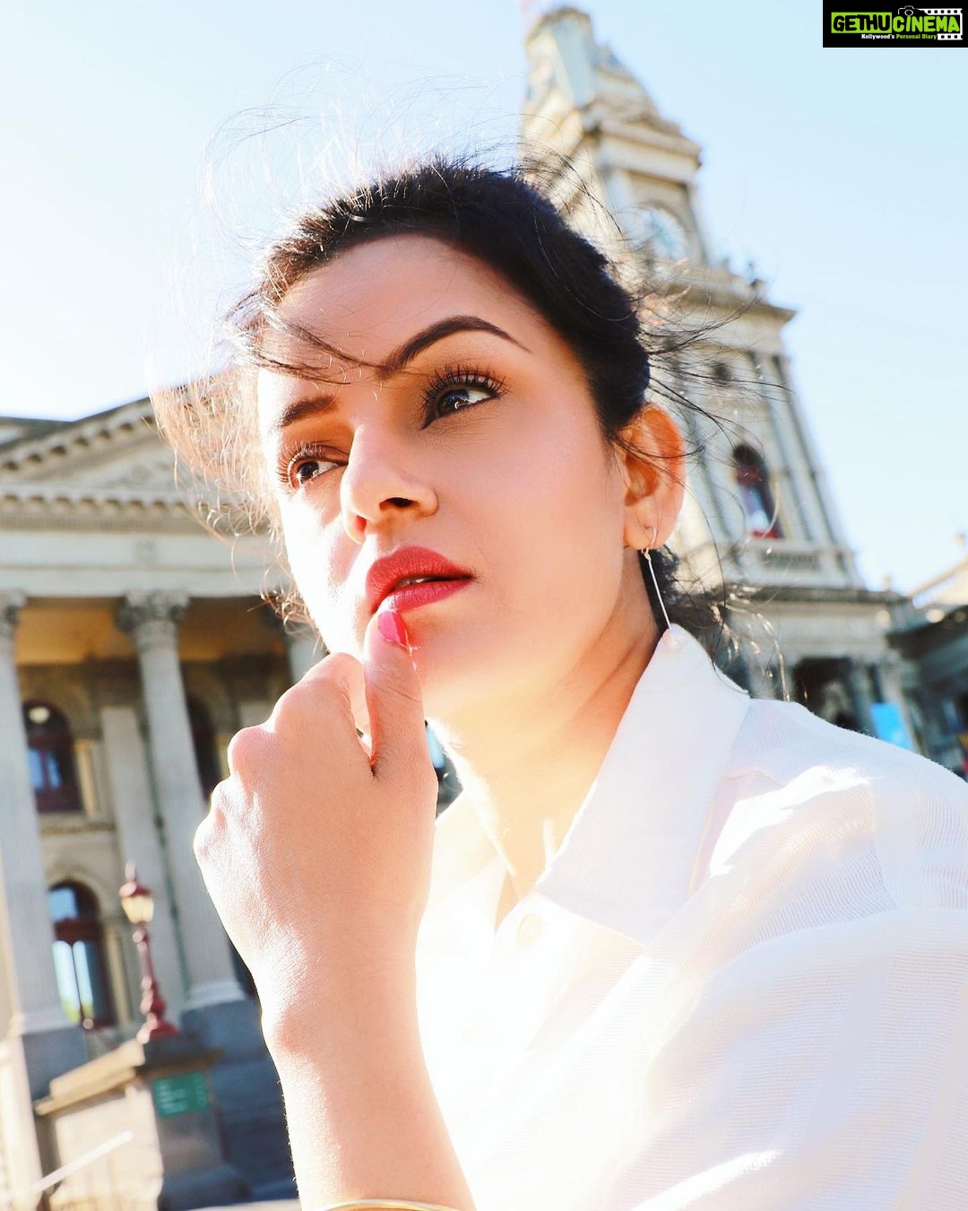 Jayshree Soni Instagram – Look at the bright side of life ...
