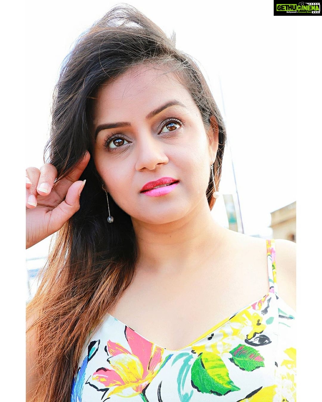 Jayshree Soni Instagram – Lots of Sunshine… Felt Sunsoaked and Loving ...