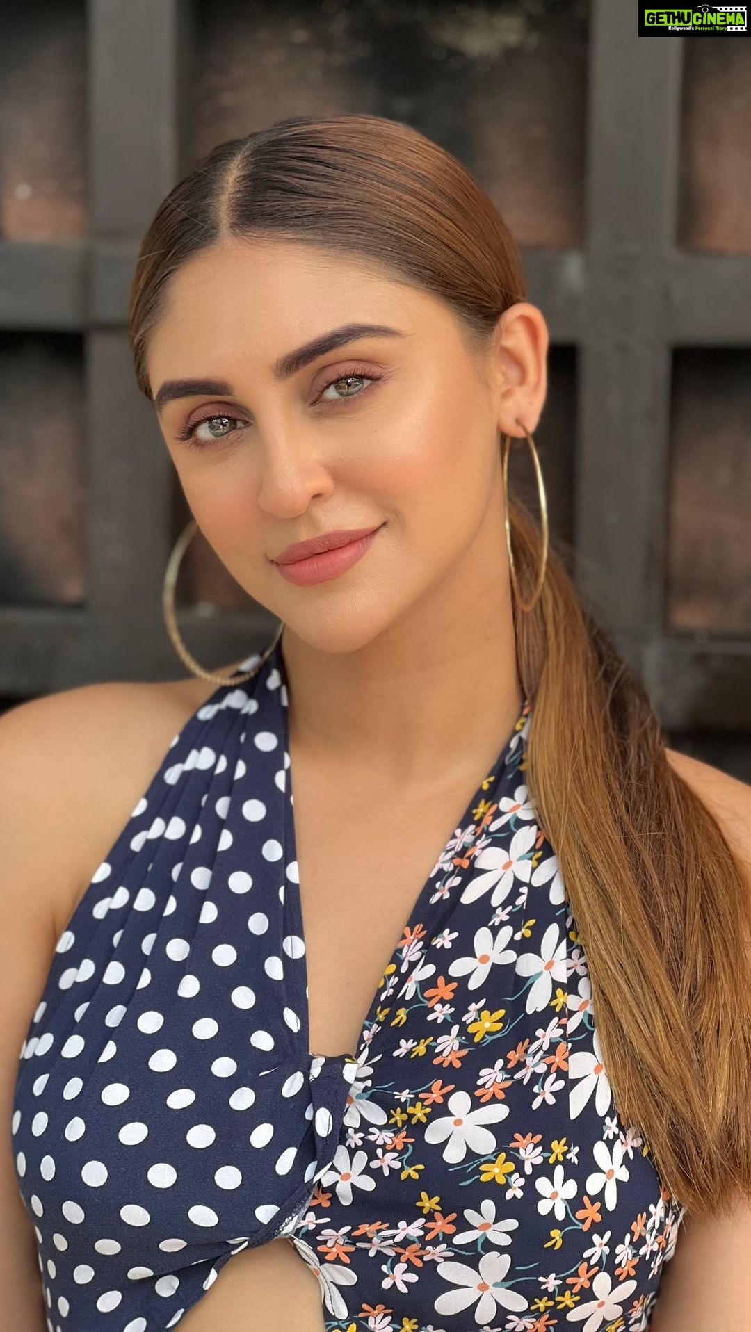 Krystle D'Souza Instagram - Sunday mood 🧿💙. . . 👗@howwhenwearclothing x ...