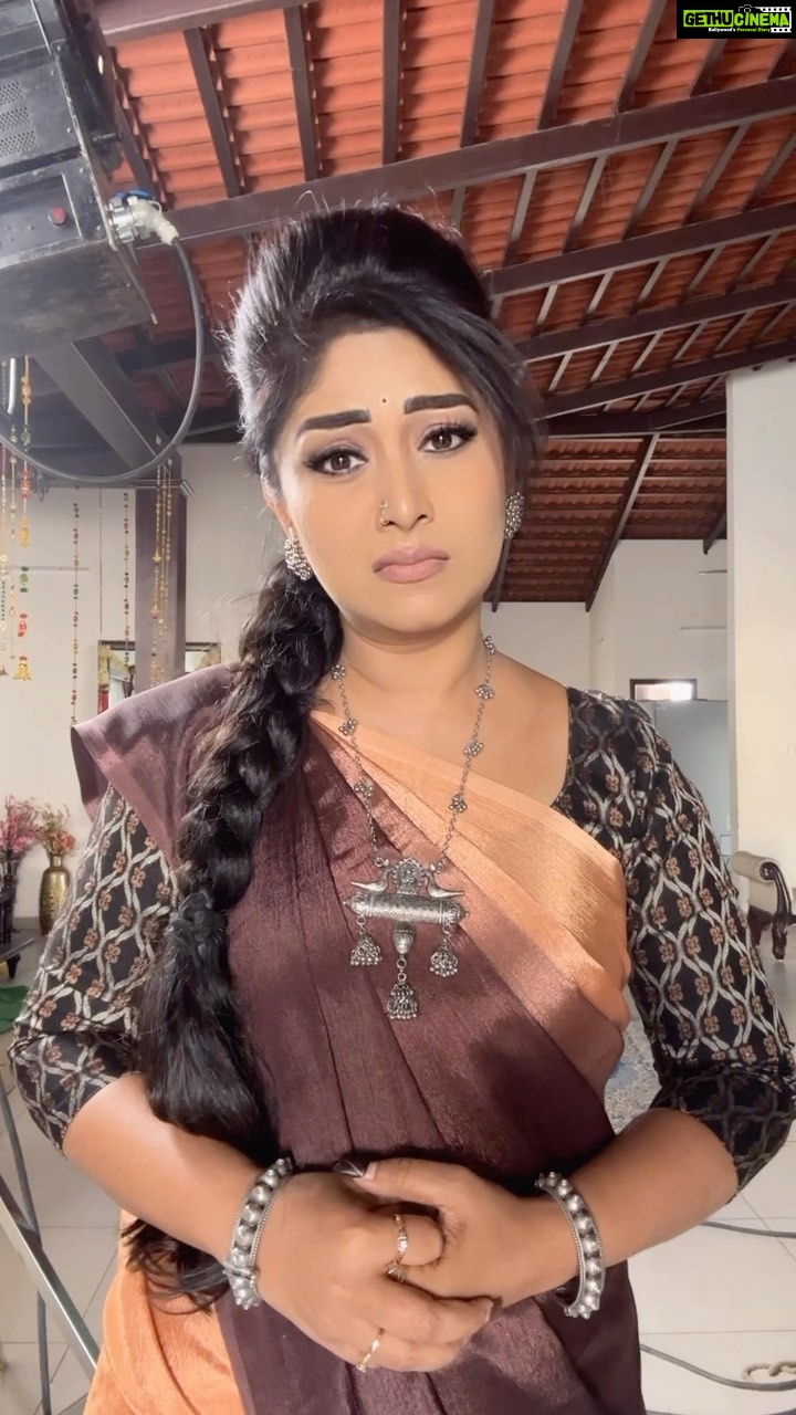 Actress Manjula Paritala HD Instagram Photos and Wallpapers February ...