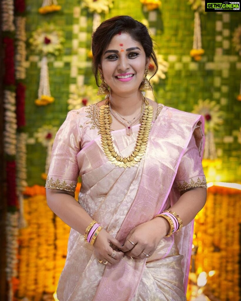 Actress Manjula Paritala HD Instagram Photos and Wallpapers April 2023 ...