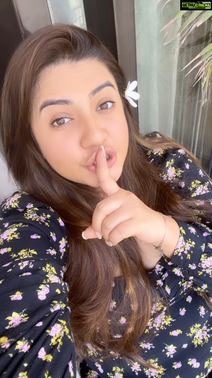 Meera Deosthale Instagram – 😬😬 positive vibes only 😬 | Gethu Cinema