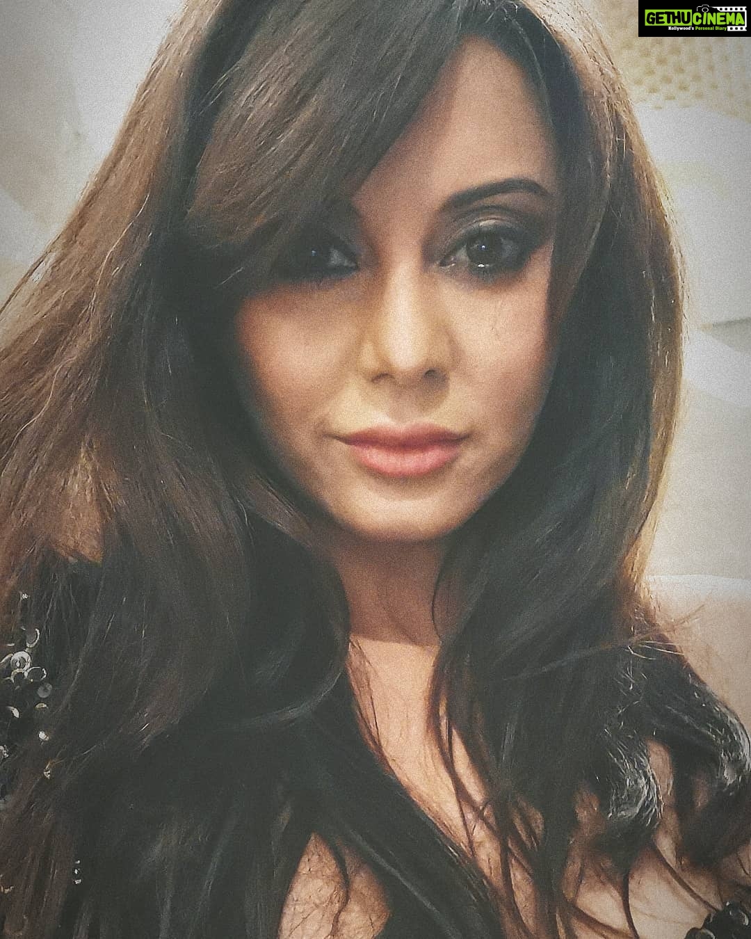 Minissha Lamba Instagram – Mane! | Gethu Cinema