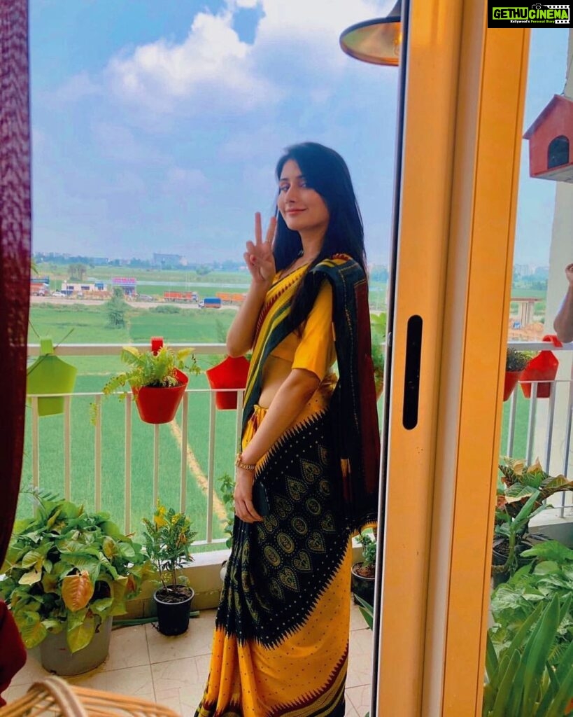 Actress Monica Sharma HD Photos and Wallpapers July 2021 - Gethu Cinema