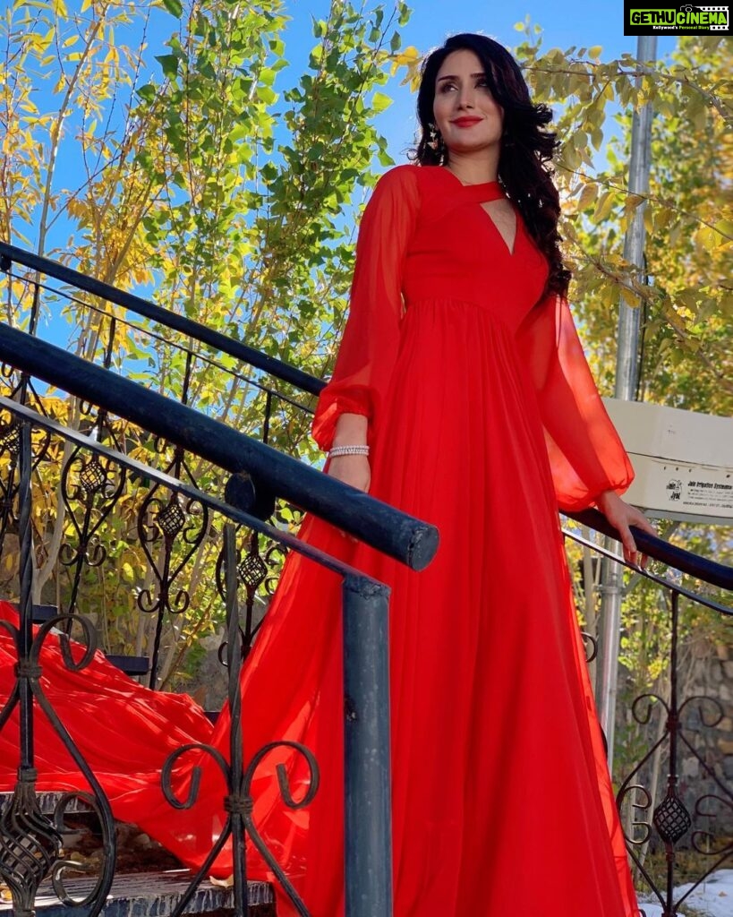 Actress Monica Sharma HD Photos and Wallpapers January 2022 | Gethu Cinema