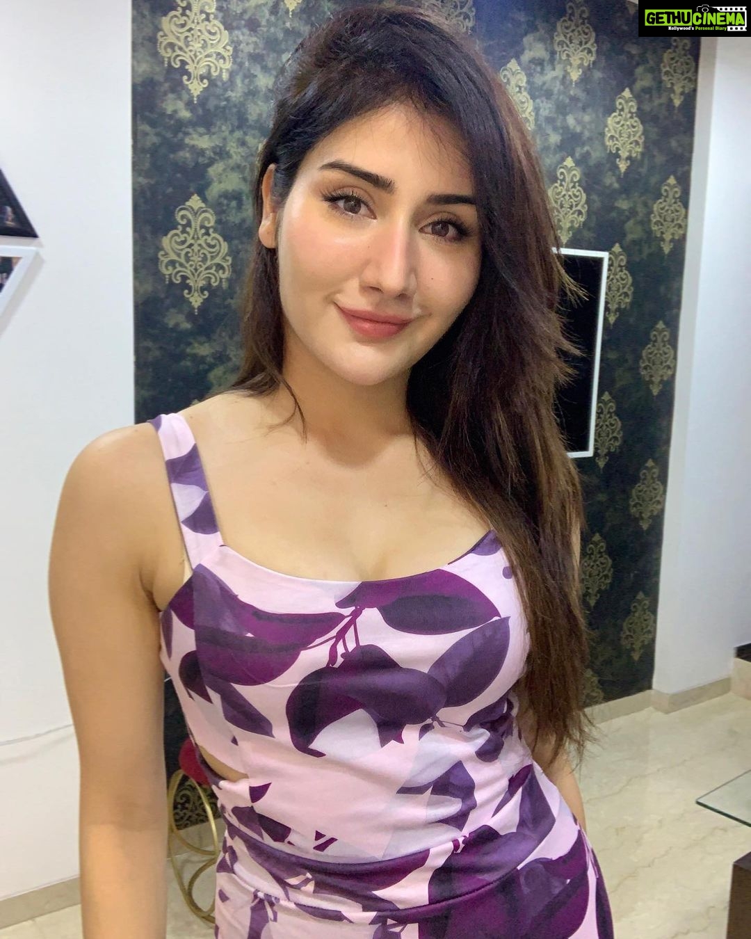 Actress Monica Sharma HD Instagram Photos and Wallpapers April 2023 ...